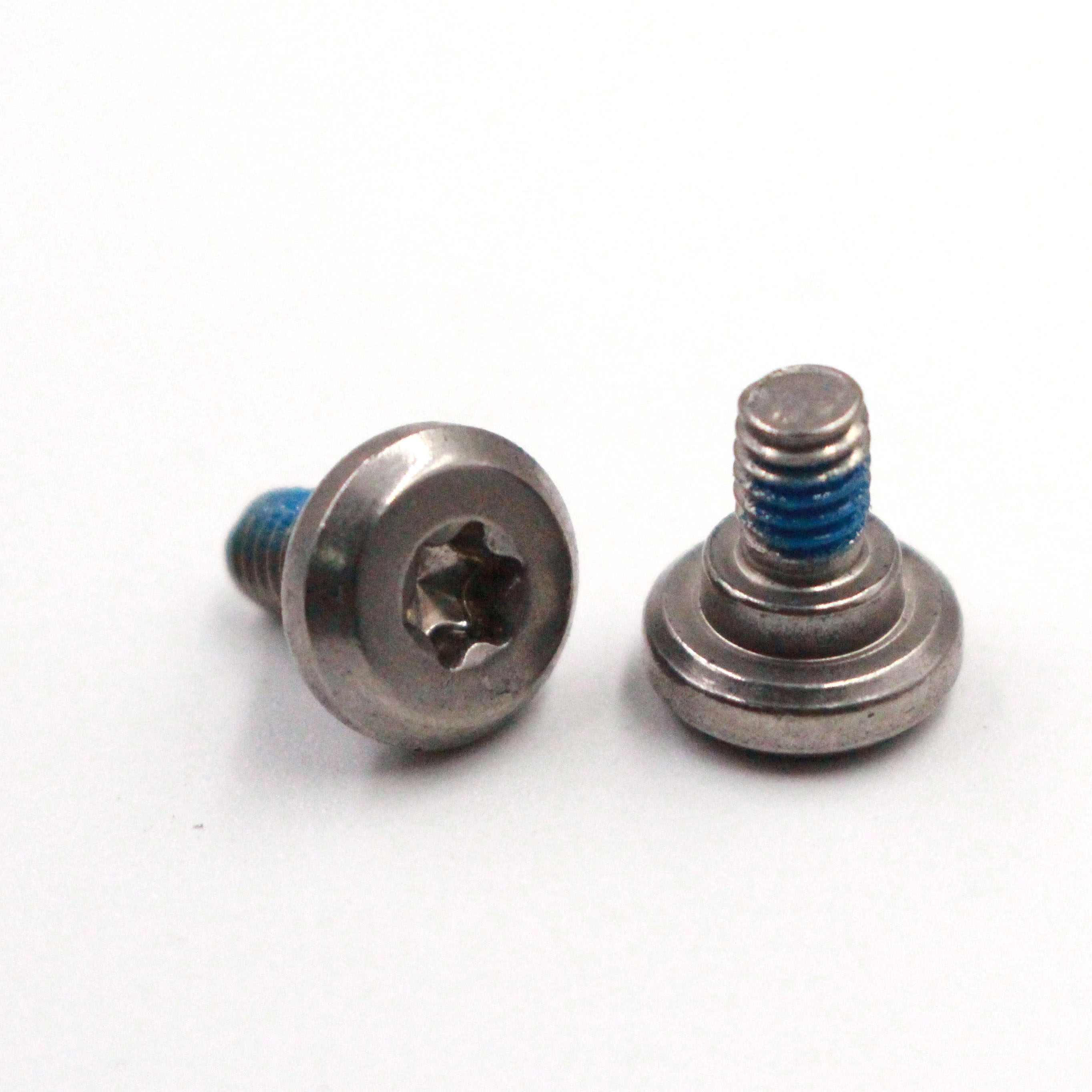 China stainless steel customized torx head shoulder thread locking ...